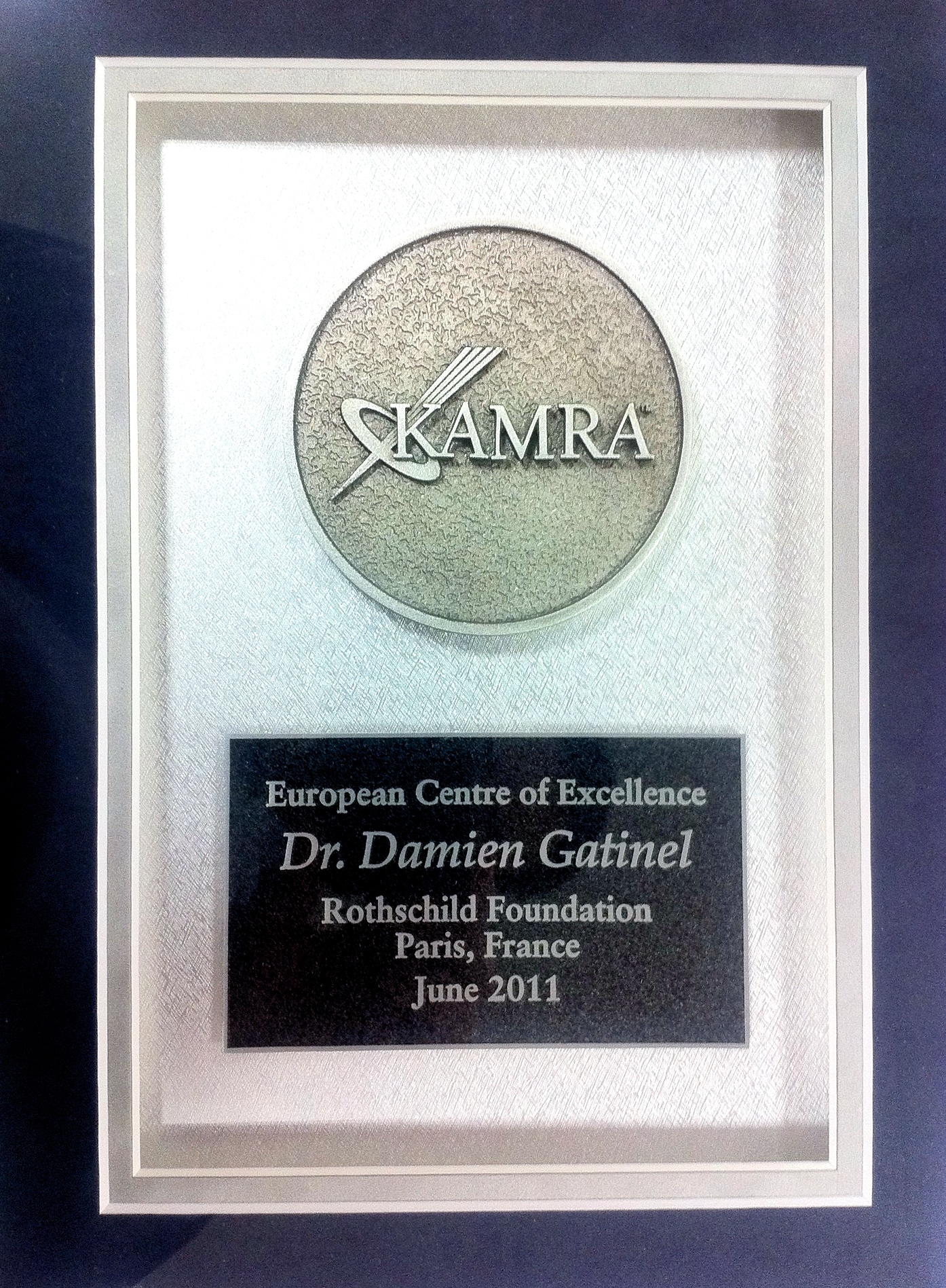 Implant KAMRA™ (KAMRA inlay, Acufocus) - Docteur Damien Gatinel